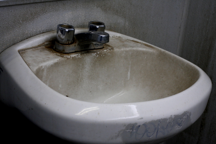 Can looking at gross pictures curb your appetite? | health enews